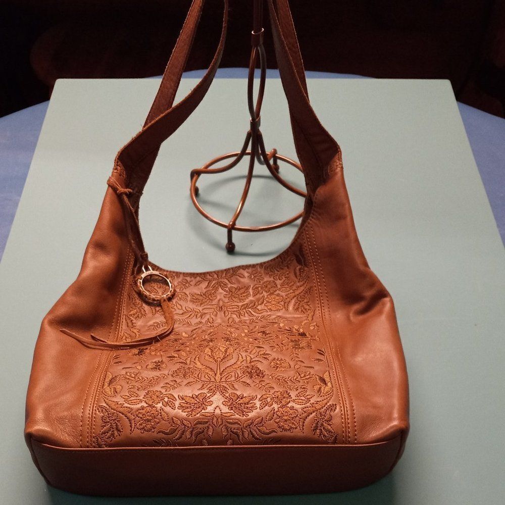 The Sac Leather Embroidered Front Panel Shoulder Bag … - Gem